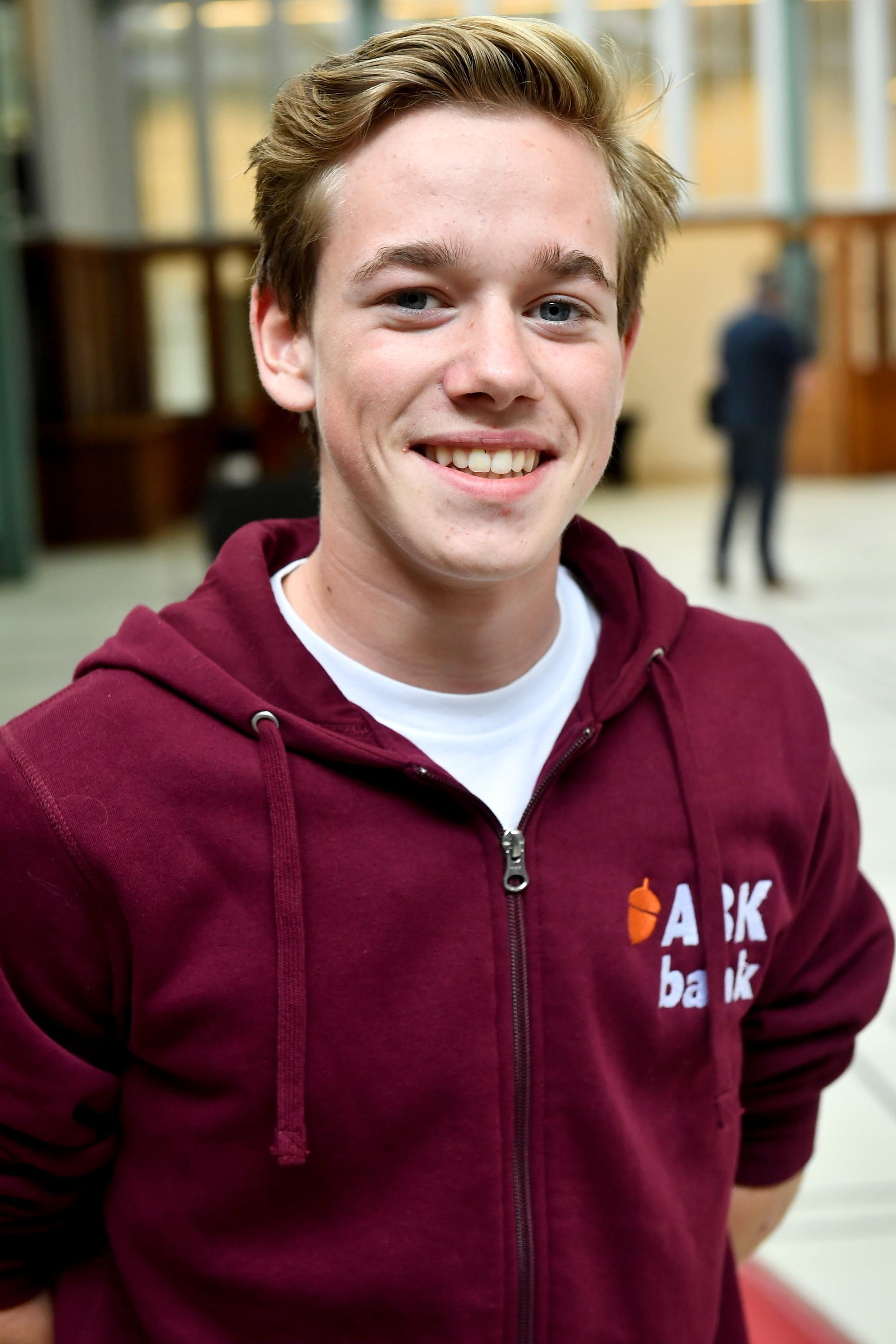 WB skeleton - WB-manche skeleton bij de mannen en gemengde ...