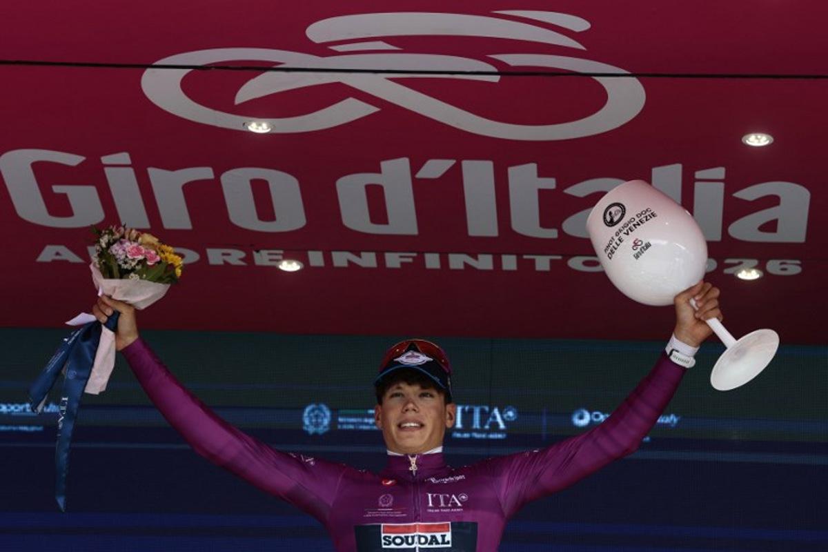Giro - Paul Magnier bedankt na hattrick Jasper Stuyven voor ...
